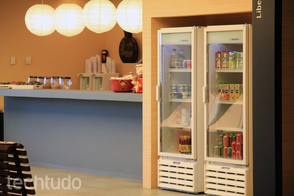 Sede do Google Brasil em SP tem Kombi, sinuca e até Galinha; veja fotos