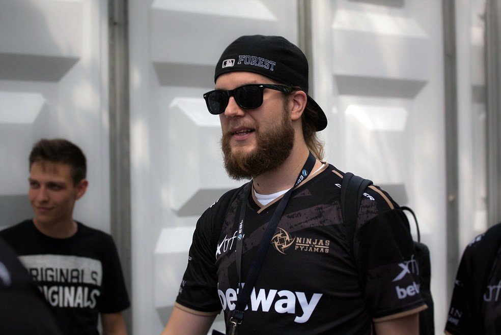 Counter-Strike: cinco curiosidades do competitivo do jogo nos anos 2000