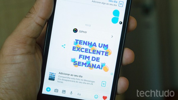 Como enviar texto em formato GIF no Messenger para Android e iPhone