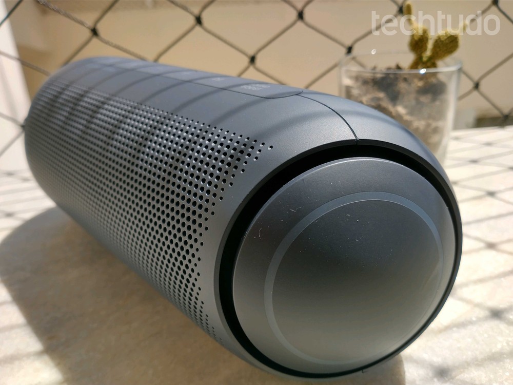 Review LG Xboom Go PL7: caixa de som tenta caprichar, mas esbarra no preço