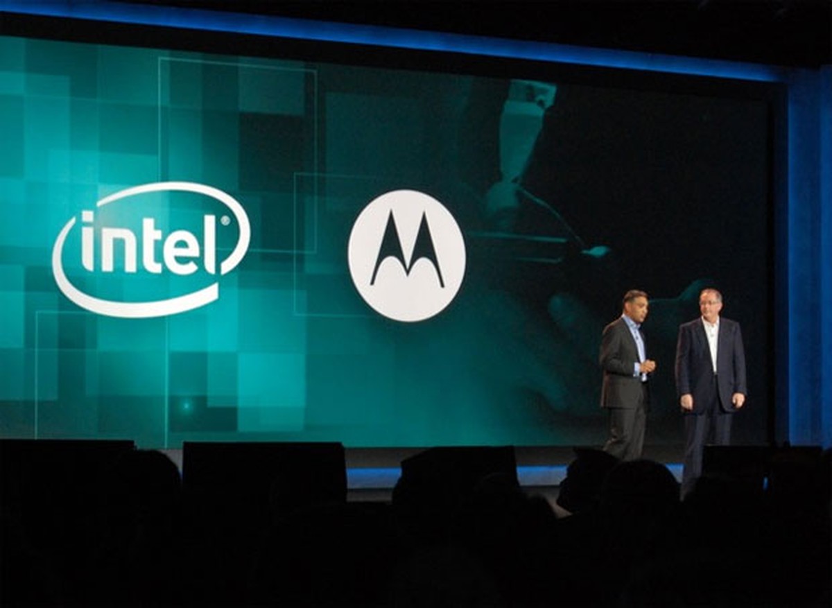 Intel fecha parceria com a Motorola para produção de smartphones