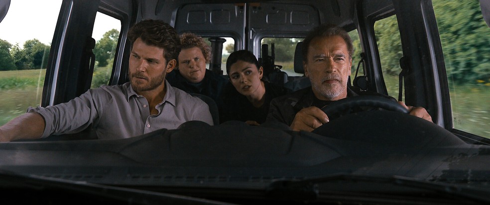FUBAR: conheça sinopse, elenco e trailer da série com Schwarzenegger