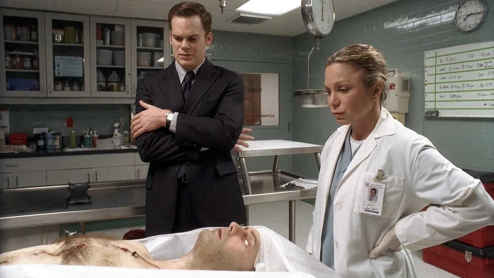 A Sete Palmos: veja sinopse e elenco da série da HBO que chegou na Netflix