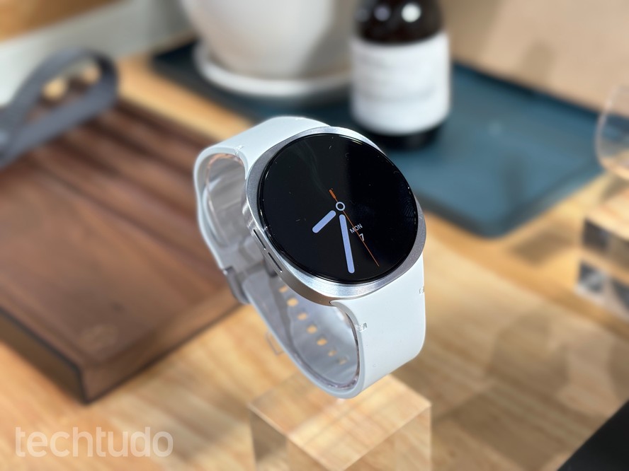 Samsung lança Galaxy Watch 8 e Watch 8 Classic no Brasil com IA; veja preço