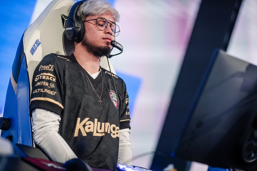 Mundial de LOL 2021: RED tem dia difícil, mas TitaN destaca bom early game