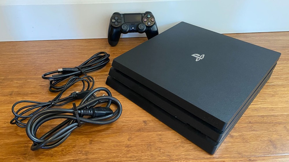 PS4 Pro usado vale a pena em 2025? Veja preço, prós e contras de comprar