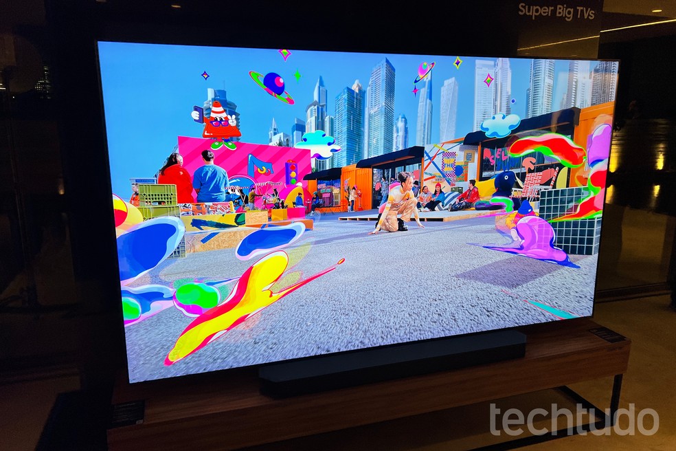 Samsung anuncia preço e detalhes de suas novas 'TVs gigantes'