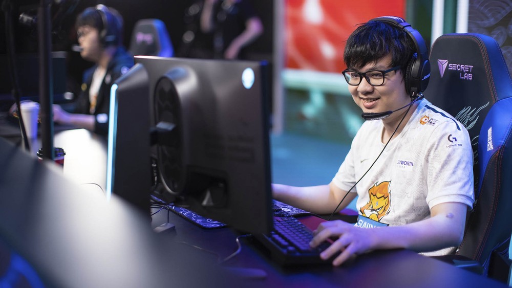 Mundial de LoL 2020: Suning vence Top Esports e fará final com a DAMWON