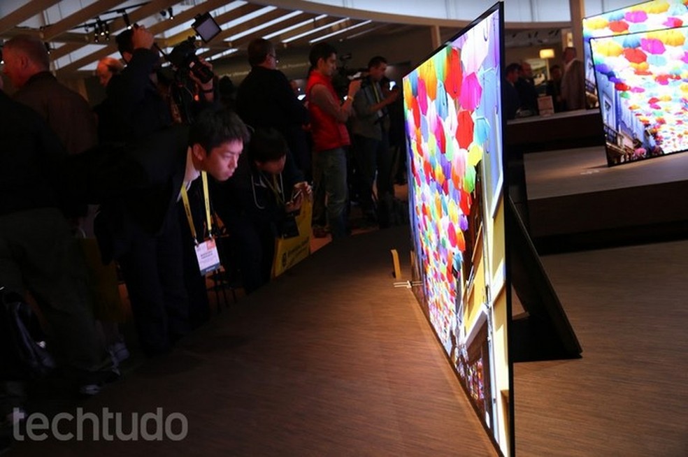 OLED vs QLED: entenda as diferenças entre os tipos de telas de TV