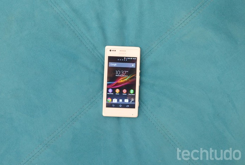 Review Xperia M