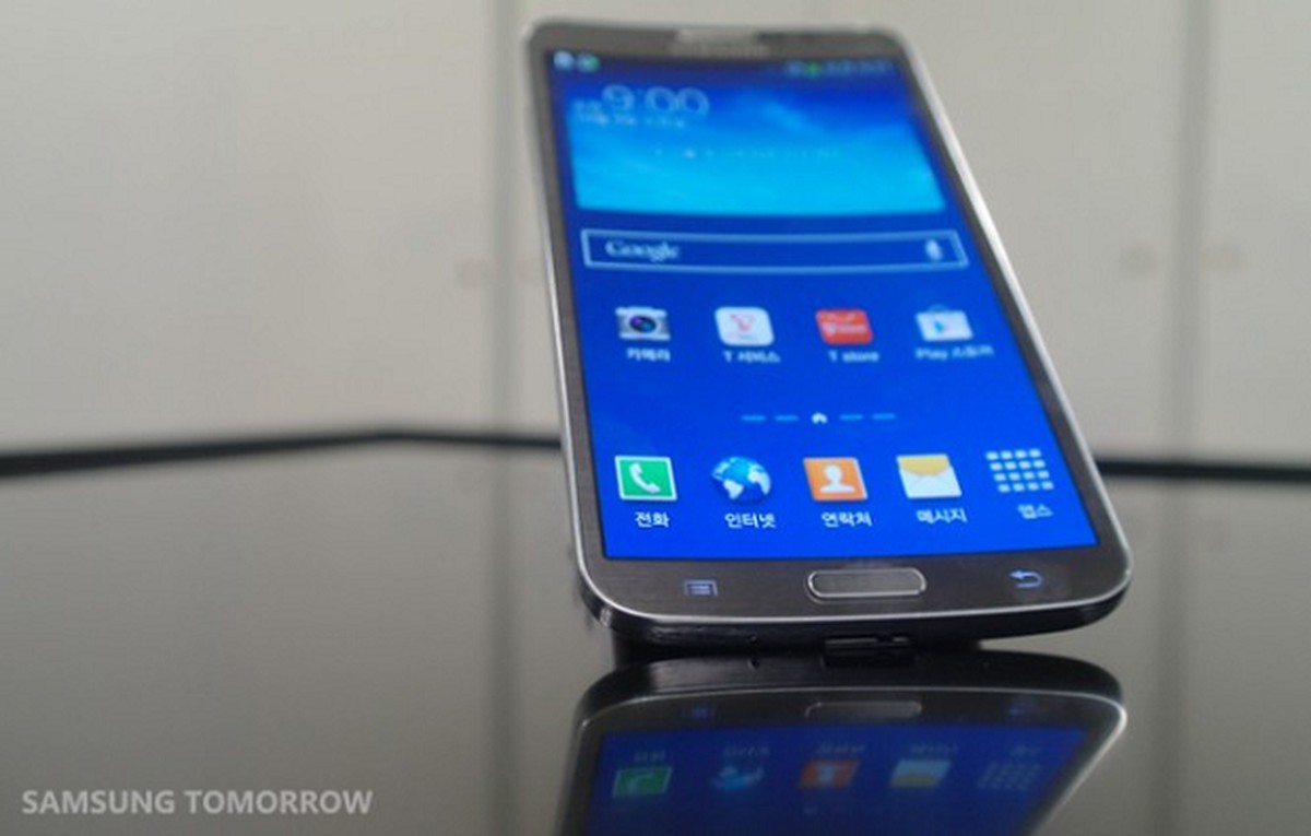 Samsung revela Galaxy Round, seu primeiro smartphone com tela curvada
