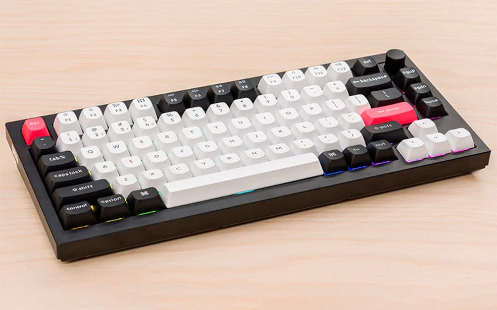 Teclado magnético vale a pena? Saiba como funciona e por que é inovador