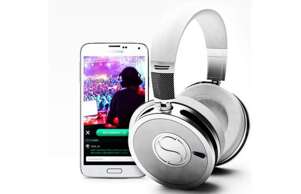 Fone high-tech tem seis microfones, câmera HD e bateria que dura 18 horas