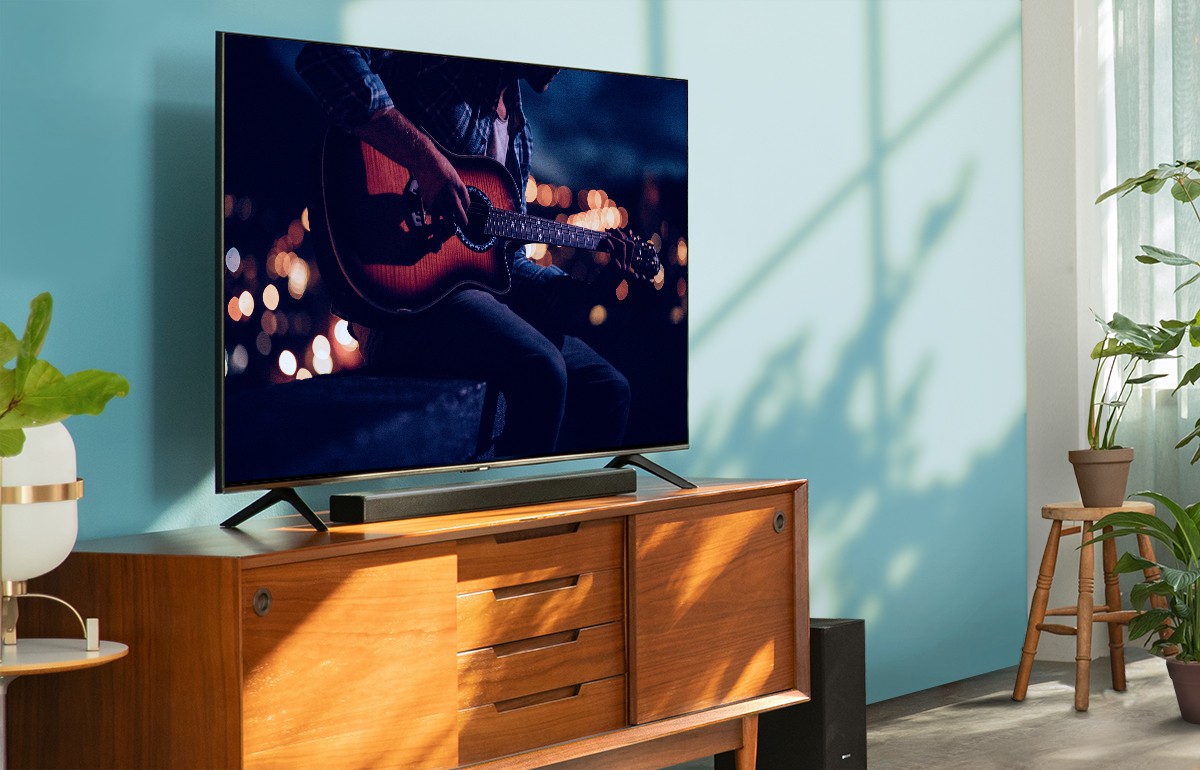 Soundbar Samsung HW-T555 é boa? Veja prós e contras do modelo