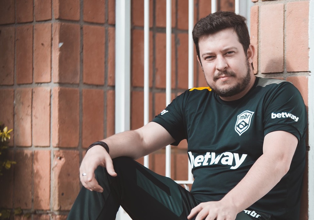 Cogu e fnx: veja jogadores brasileiros que foram destaque no CS 1.6