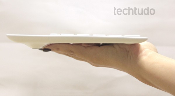 Review Logitech Wireless Solar Keyboard K760