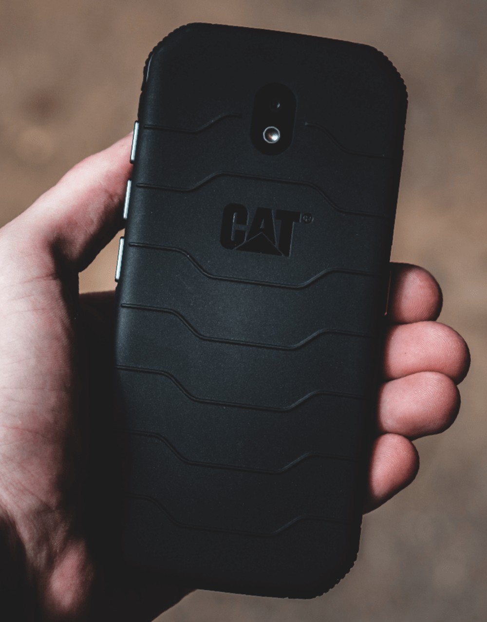 Celular Caterpillar: conheça três aparelhos à venda no Brasil