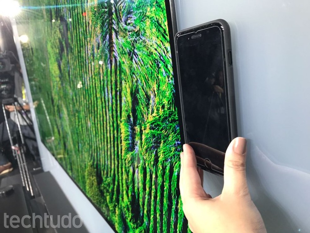 O que é OLED? Conheça a tecnologia e veja pontos positivos das telas