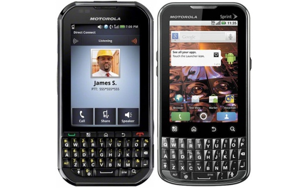 Motorola XPRT e Titanium, novos celulares Android com teclado QWERTY