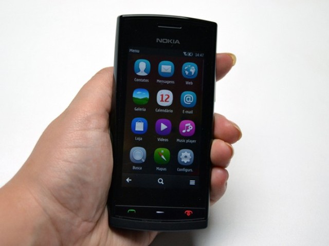 Review Nokia 500