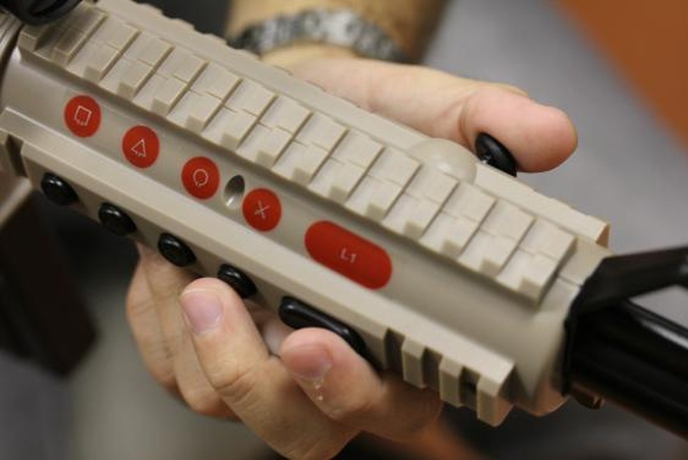 Review Assault Rifle Controller