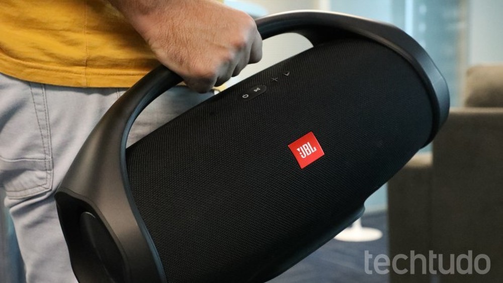 JBL Boombox 1: veja ficha técnica da caixa de som, preço no Brasil e mais