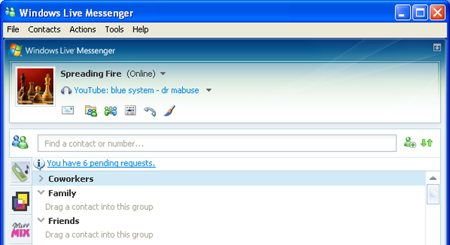 MSN Messenger vs Facebook: ferramenta de chamar atenção continua na memória