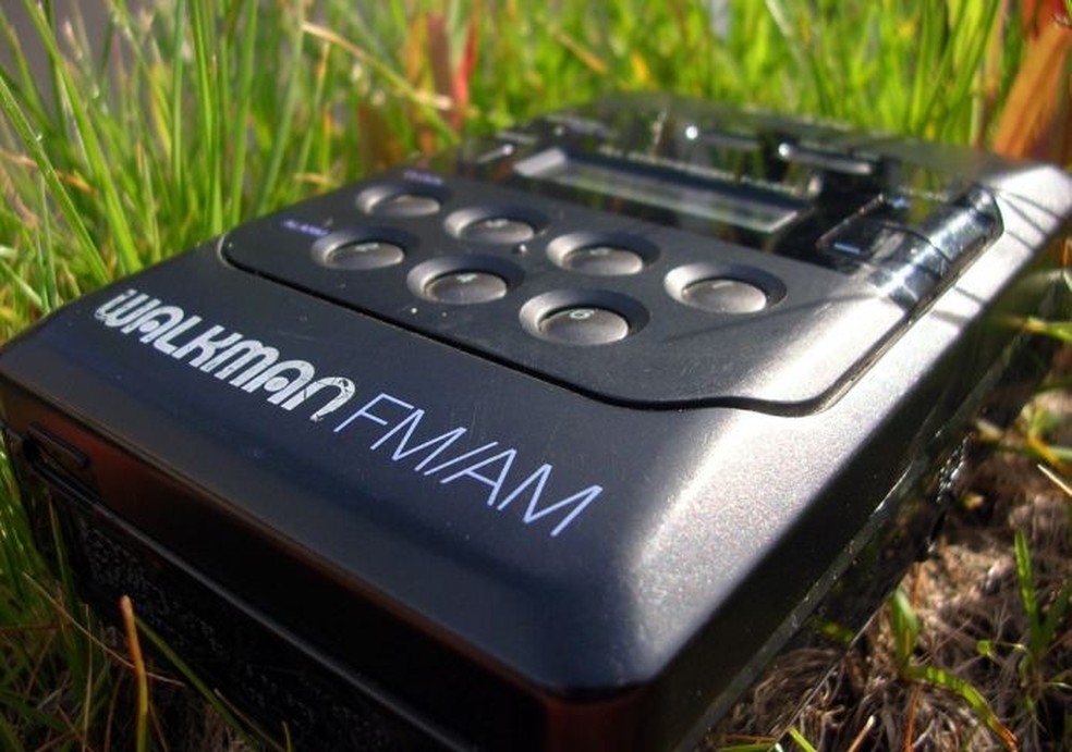 Walkman faz 35 anos; veja como a maneira de ouvir música evoluiu