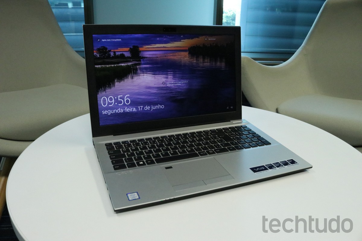 Review notebook Vaio F15: design sofisticado e bom desempenho