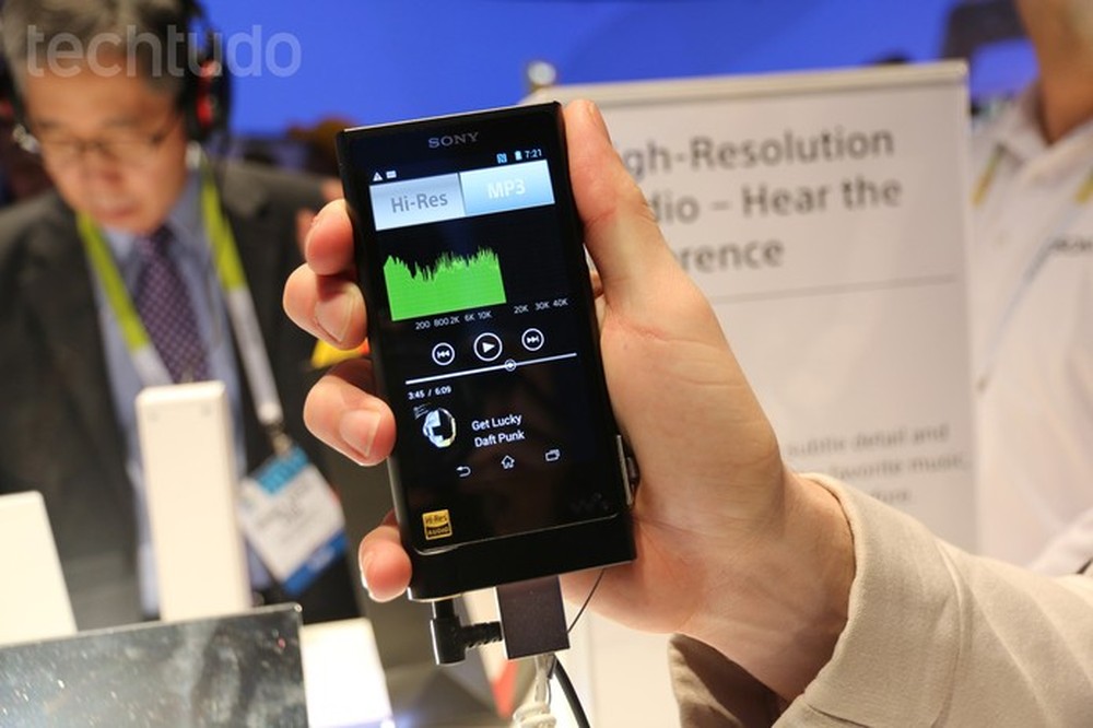 Sony lança TV com Android, rival 4K da GoPro e o 'novo Walkman' na CES