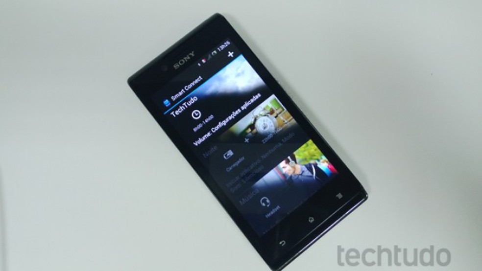 Review Sony Xperia J