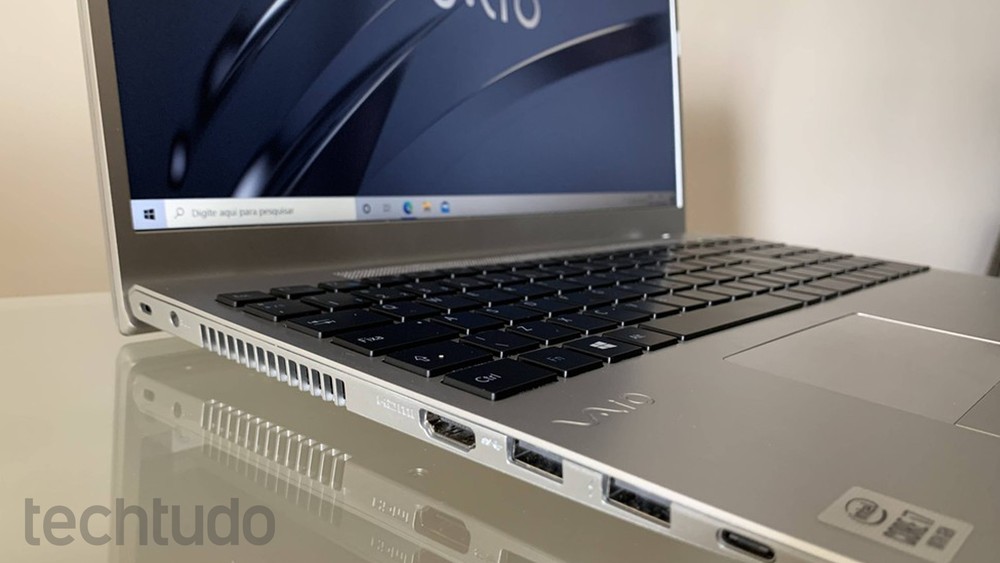 Review Vaio FE15: notebook aposta no conforto e ajuda na produtividade
