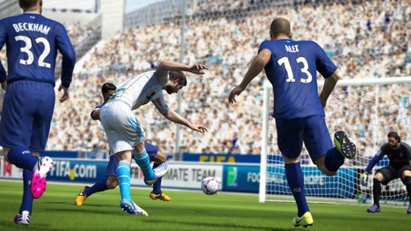 Fifa 14 terá um novo sistema de finalização e física mais apurada