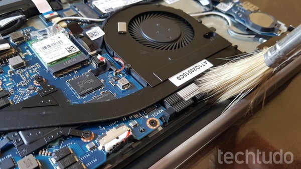 Como limpar seu notebook por fora e por dentro