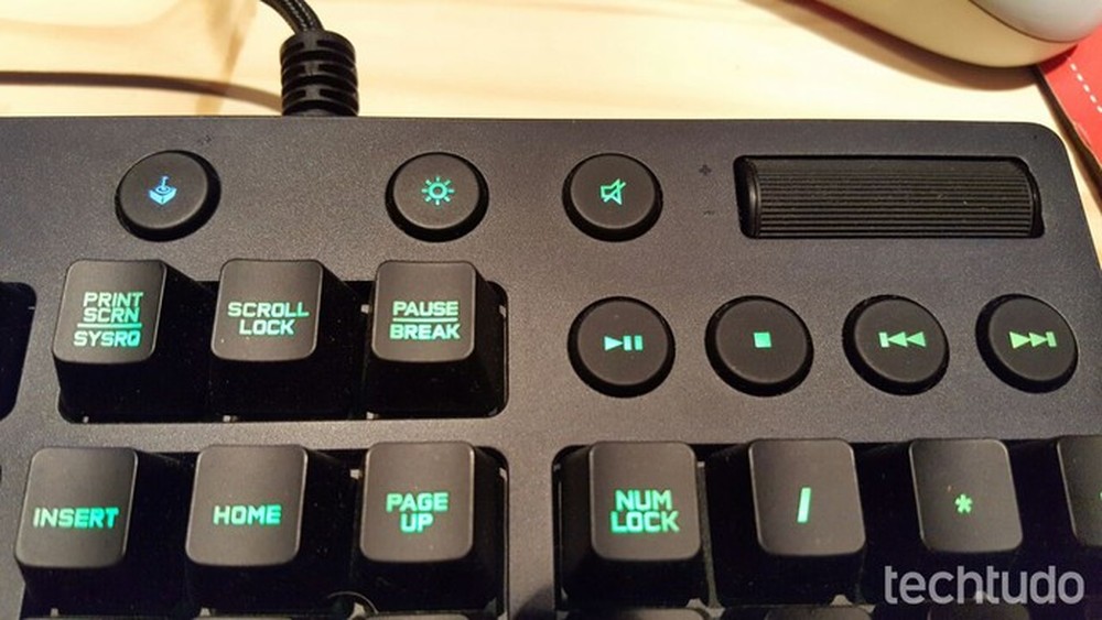 Review Logitech G810