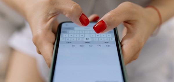 'Oi' ou 'oie'? Como você cumprimenta online diz muito sobre você; entenda