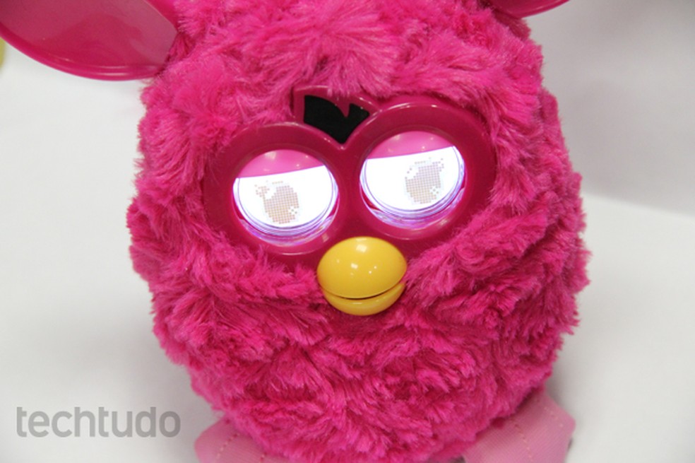 Review Furby