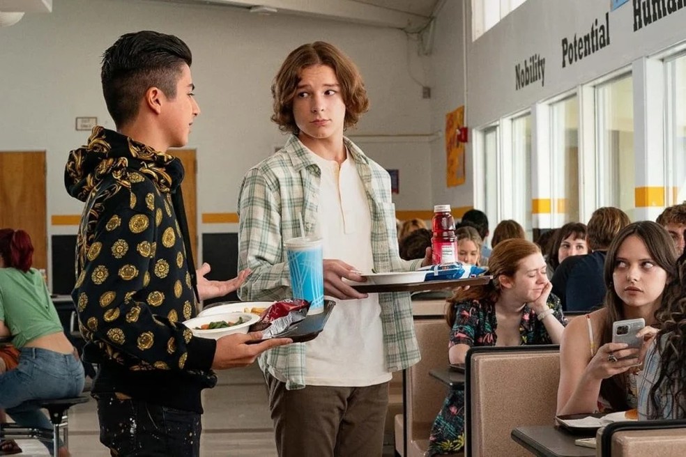 Os Novatos: veja sinopse e elenco do filme de comédia da Netflix