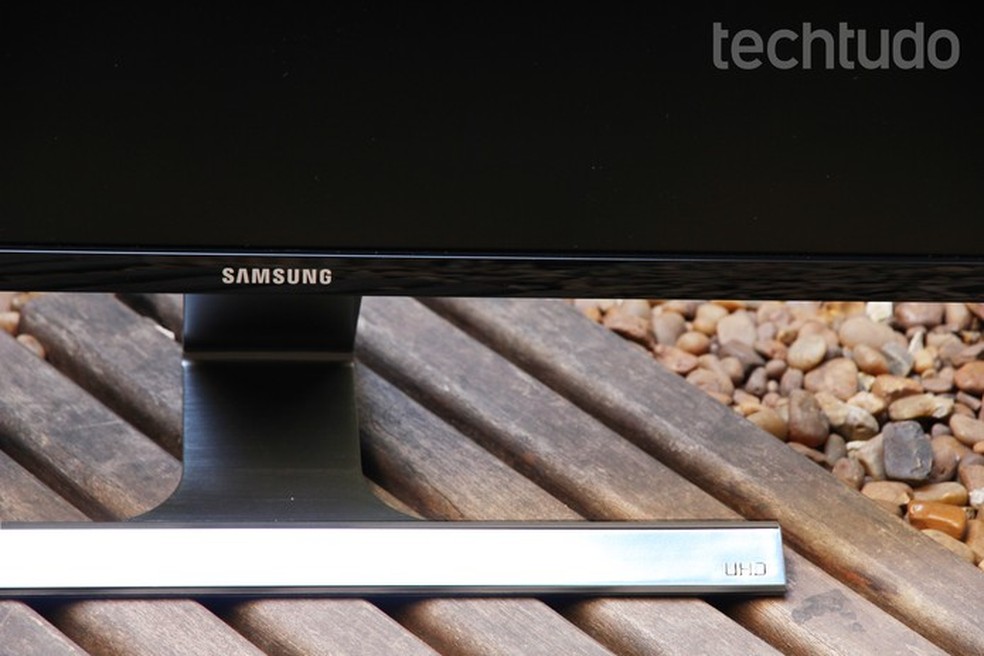 Review Samsung UD590