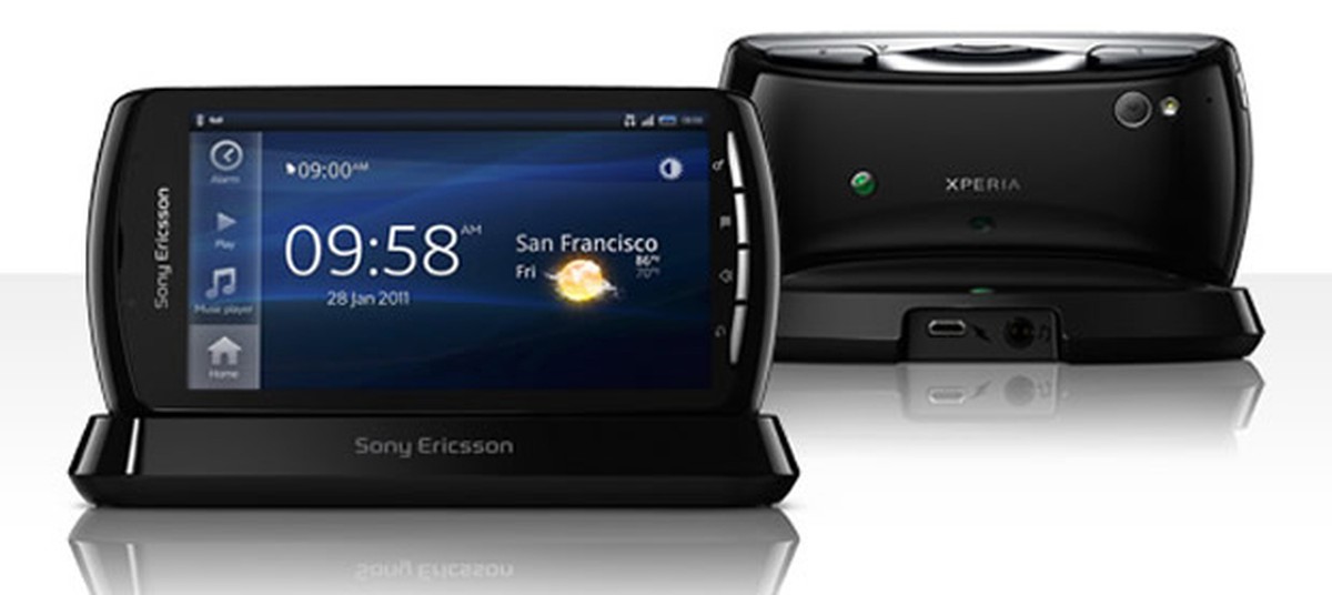 Sony Ericsson lança dock multimídia para Xperia Play