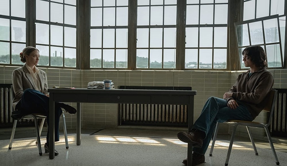 Onde assistir a Entre Estranhos? Conheça série com Tom Holland