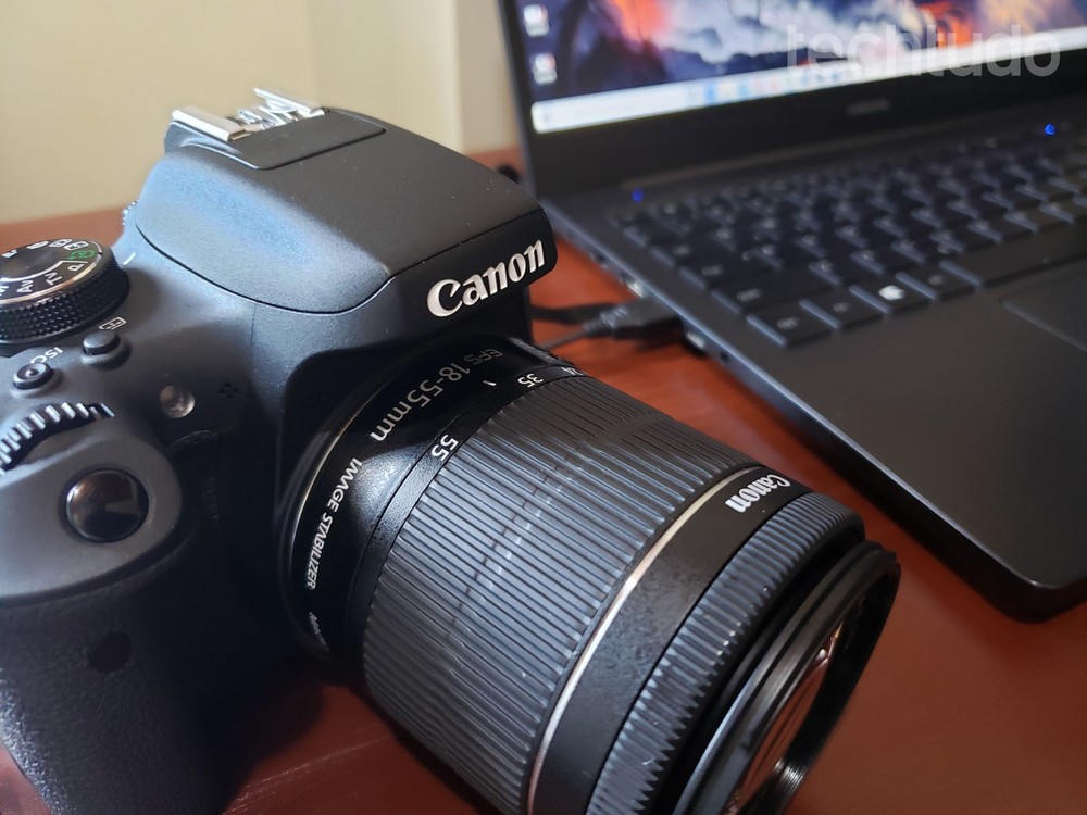 Como usar uma câmera profissional Canon como webcam