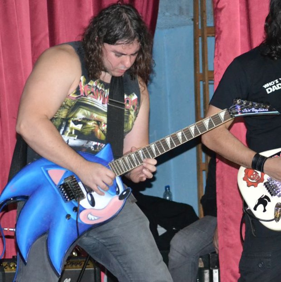 Entrevista com MegaDriver, banda brasileira de metal gamer