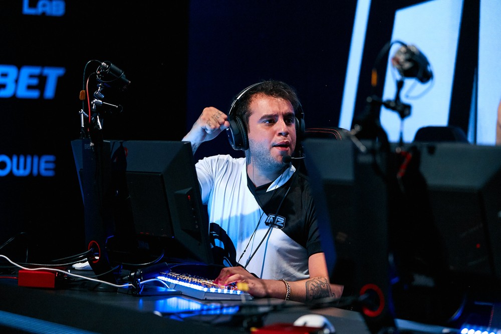 CS:GO: conheça kNgV-, player que deve substituir coldzera na MIBR