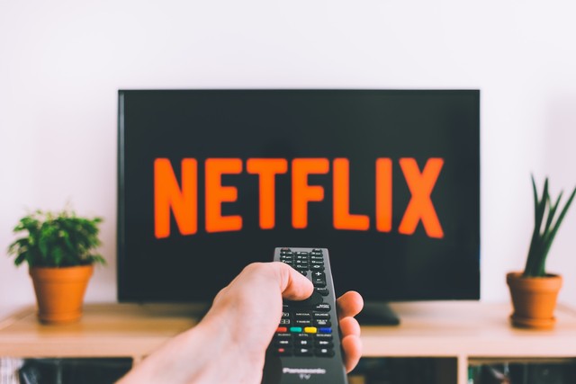 Netflix com anúncios vale a pena? Entenda como funciona o plano
