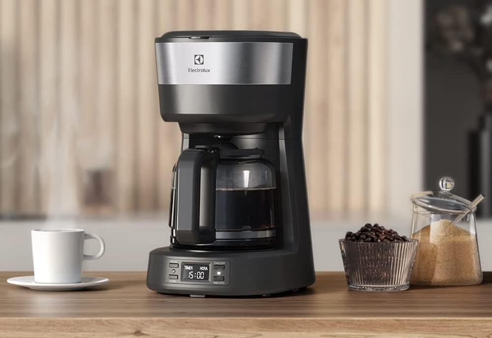 Cafeteira elétrica programável vale a pena? 5 motivos pra comprar — ou não