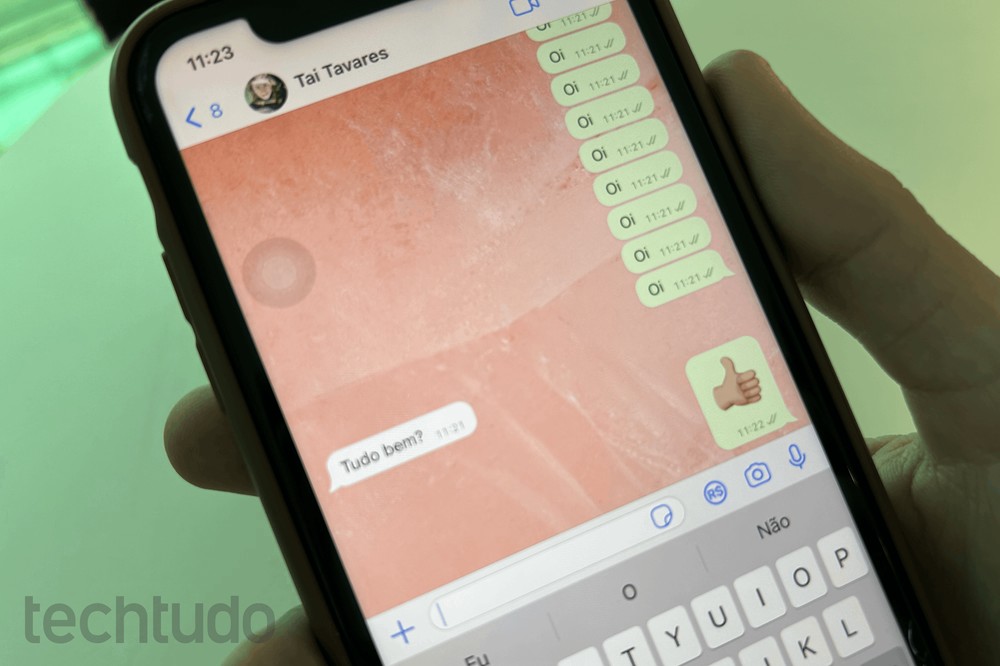 Você ainda manda este emoji (👍)? O 'joinha' virou sinal de grosseria