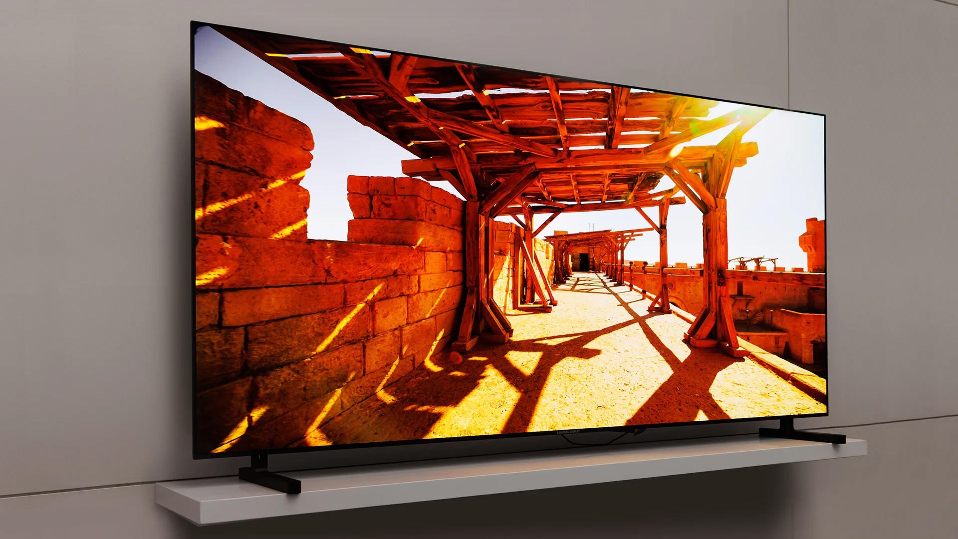 Samsung apresenta smart TV QD-OLED com brilho de até 2.000 nits